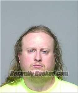 Recent Booking / Mugshot for Douglas Davis in Milwaukee County, Wisconsin