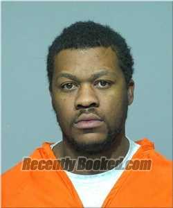 Recent Booking / Mugshot for Javontae Curry in Milwaukee County, Wisconsin