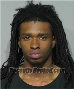 Recent Booking / Mugshot for Daevion Willis in Milwaukee County, Wisconsin
