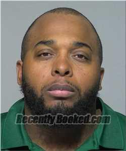 Recent Booking / Mugshot for Eric Walker in Milwaukee County, Wisconsin