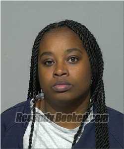 Recent Booking / Mugshot for Aiesha Bennett in Milwaukee County, Wisconsin