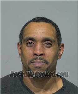 Recent Booking / Mugshot for Eric Morris in Milwaukee County, Wisconsin