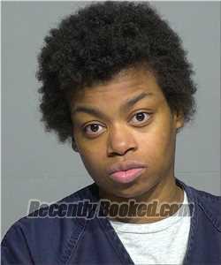 Recent Booking / Mugshot for Miranda Tolliver in Milwaukee County ...