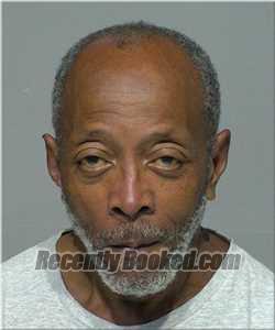 Recent Booking / Mugshot for Robert Courtney in Milwaukee County, Wisconsin
