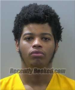 Recent Booking / Mugshot for Rico Henderson in Milwaukee County, Wisconsin