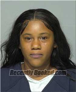 Recent Booking / Mugshot for Shamaine Moore in Milwaukee County, Wisconsin