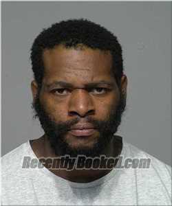 Recent Booking / Mugshot for Mario Sumlin in Milwaukee County, Wisconsin