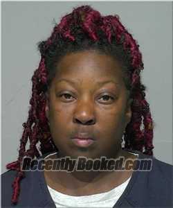 Recent Booking / Mugshot for Dorisa Smith in Milwaukee County, Wisconsin