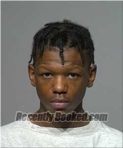 Recent Booking / Mugshot for Azarion Henderson in Milwaukee County ...
