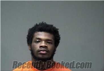 Recent Booking / Mugshot for Alonzo Flowers in Ozaukee County, Wisconsin