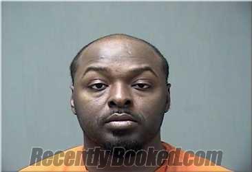 Recent Booking / Mugshot for Juwon Madlock in Ozaukee County, Wisconsin