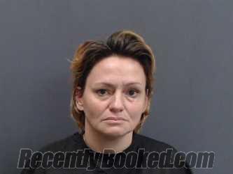 Recent Booking / Mugshot for LAUREN LYNN JESTER in Gregg County, Texas