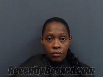 Recent Booking / Mugshot for COURTNEY EUNICE BARRON in Gregg County, Texas