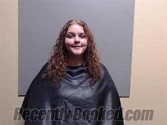 Recent Booking / Mugshot for Alexis Henson in Gregg County, Texas