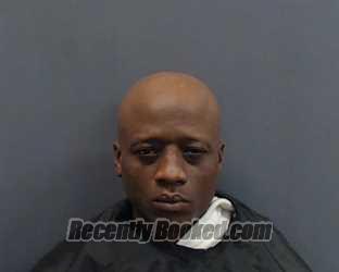 Recent Booking / Mugshot for MICHAEL LYNN JR TAYLOR in Gregg County, Texas