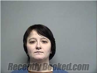 Recent Booking / Mugshot for Jessica Ellefson in Walworth County, Wisconsin