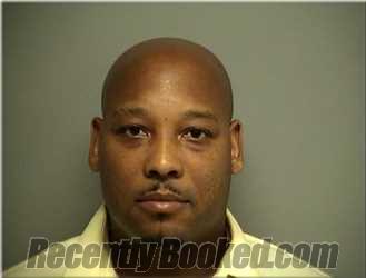 Recent Booking / Mugshot for Robert Givens in Walworth County, Wisconsin