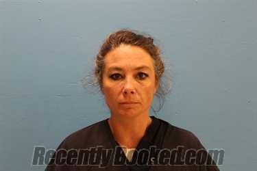 Recent Booking / Mugshot for NICOLE LYNN RIGGS in Guadalupe County, Texas