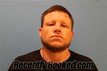 Recent Booking / Mugshot for JAMIE TYLER MOORHEAD in Guadalupe County ...