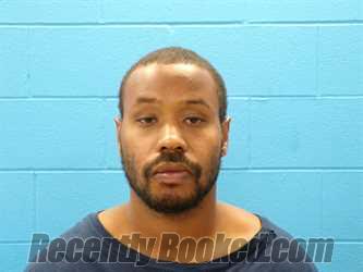 Recent Booking / Mugshot for ISAIAH MALIK STEEN in Guadalupe County, Texas