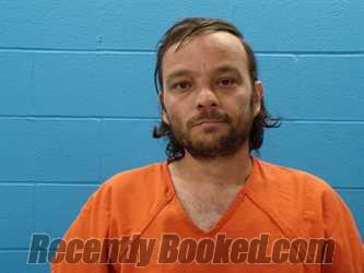Recent Booking / Mugshot for DARREN MATTHEW WENZEL in Guadalupe County ...