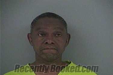 Recent Booking / Mugshot for WELLINGTON MUCHERO in Anderson County ...