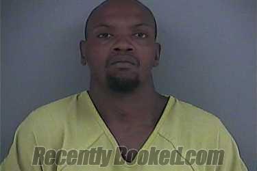 Recent Booking / Mugshot for TEVIN J LEE in Anderson County, Tennessee