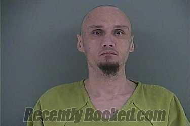 Recent Booking / Mugshot for MICHAEL J MANIS in Anderson County, Tennessee