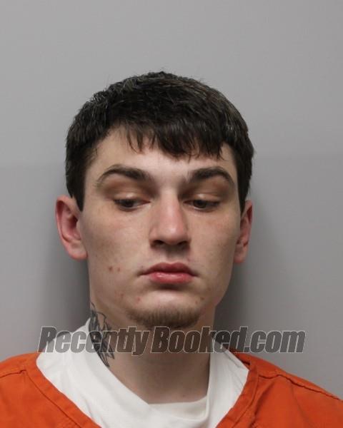 Recent Booking / Mugshot for Christopher ALLEN Pugh in Bradley County ...