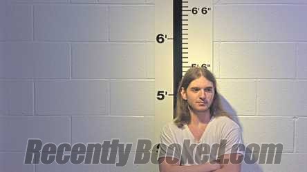 Recent Booking / Mugshot for LOGAN F ROUSE in Claiborne County, Tennessee
