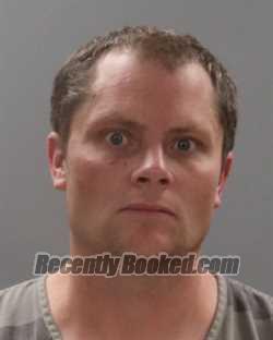 Recent Booking / Mugshot for TRAVIS WAYNE CARVER in Knox County, Tennessee