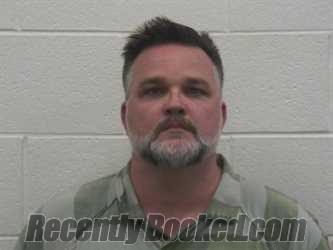 Recent Booking / Mugshot for NICHOLAS WAYNE RAINS in Loudon County ...