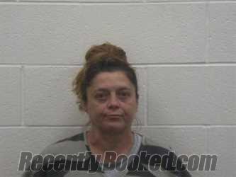 Recent Booking / Mugshot for MELODY LEEANN WIGGINS in Loudon County ...