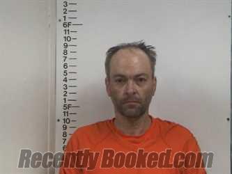 Recent Booking / Mugshot for DUSTIN R ROBERTS in Putnam County, Tennessee