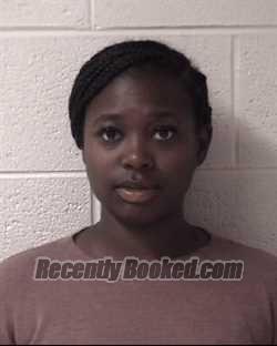 Recent Booking / Mugshot for JASMINE R CHAMBLISS in Rutherford County ...