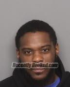 Recent Booking / Mugshot for DEUNDRA JEROME PERRY in Shelby County ...