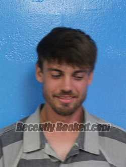 Recent Booking / Mugshot for JONATHAN HUNTER RICHARDS in Sullivan ...