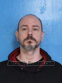 Recent Booking / Mugshot for BRANDON SCOTT OVERBAY in Sullivan County ...