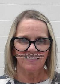 Recent Booking / Mugshot for SELENA DENISE CARVER in Wayne County ...