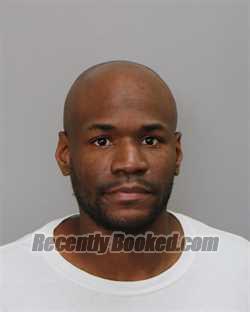 Recent Booking / Mugshot for LEVON TERRELL COAKLEY in Virginia Beach ...