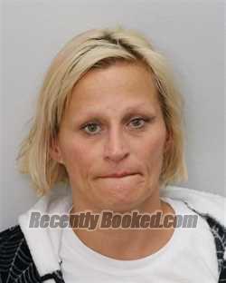Recent Booking / Mugshot for TAMMY LYNN PYLE in Virginia Beach County ...