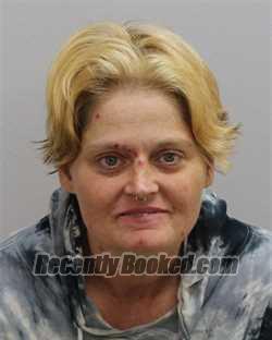 Recent Booking / Mugshot for JENNIFER LYNN LIMPERT in Virginia Beach ...