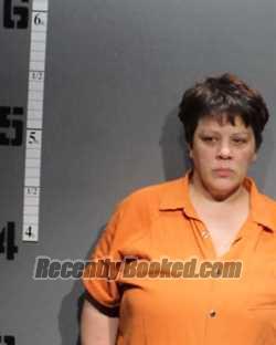 Recent Booking / Mugshot for ELIZABETH DAVIS in Suffolk County, Virginia