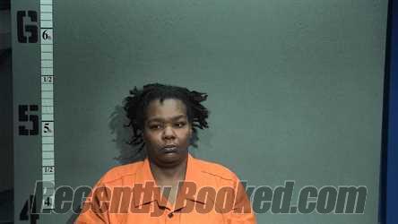 Recent Booking / Mugshot for KEONA MONIQUE LAWRENCE in Suffolk County ...