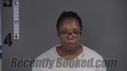 Recent Booking / Mugshot for SHAVON SHENIQUE STEVENSON in Suffolk ...