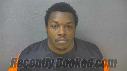Recent Booking / Mugshot for DONALD JAMAL LIPFORD in Lynchburg County ...