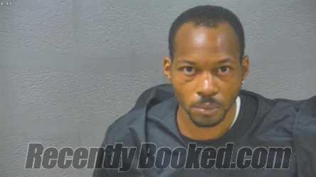 Recent Booking / Mugshot for ORLANDO TERRELL HARDING in Lynchburg ...