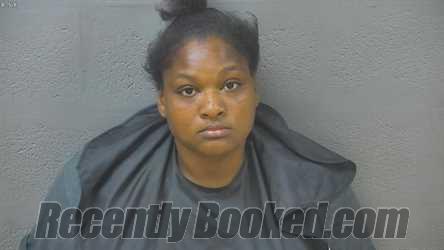 Recent Booking / Mugshot for SHANTE DANNETTE DAVIS in Lynchburg County ...