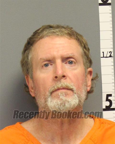 Recent Booking / Mugshot for AARON LAMAR SIMMONS in Staunton County ...