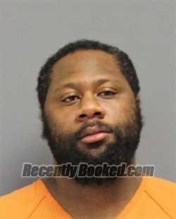 Recent Booking / Mugshot for DOMINIQUE MATTHEW SCOTT in Staunton County ...